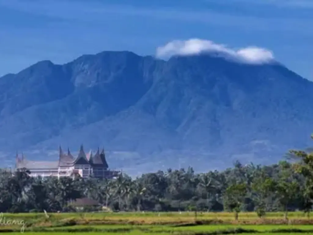 Gunung Sago - Hotel Padang