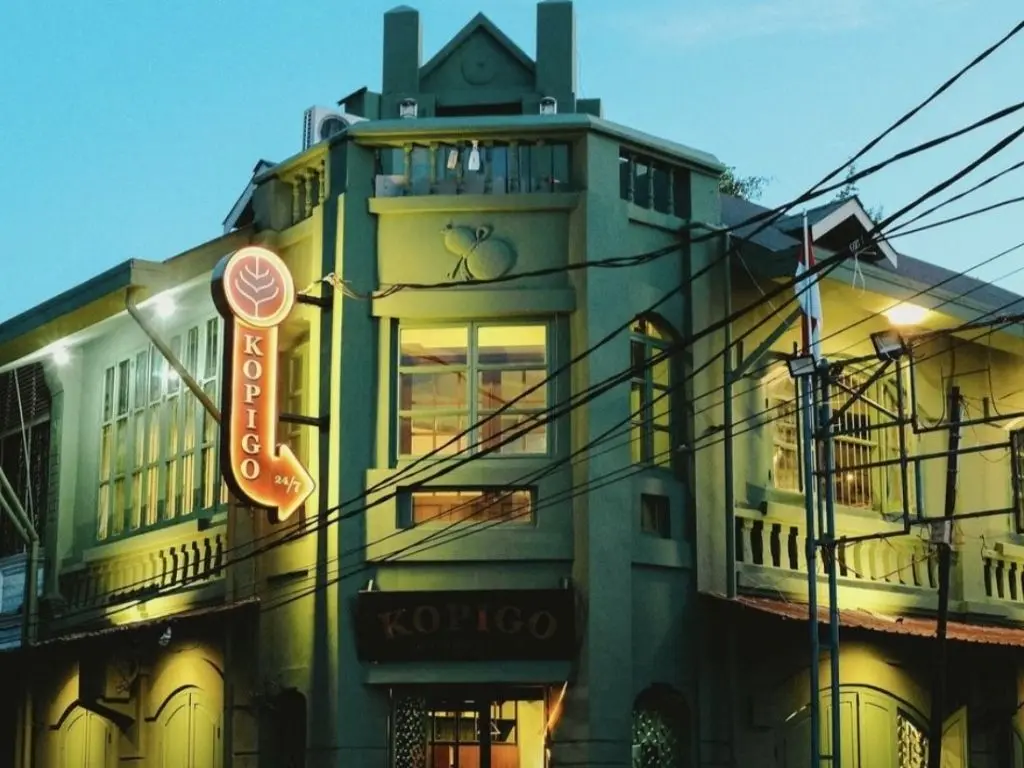 Rekomendasi Tempat Ngopi yang Harus Kamu Kunjungi - Hotel Padang